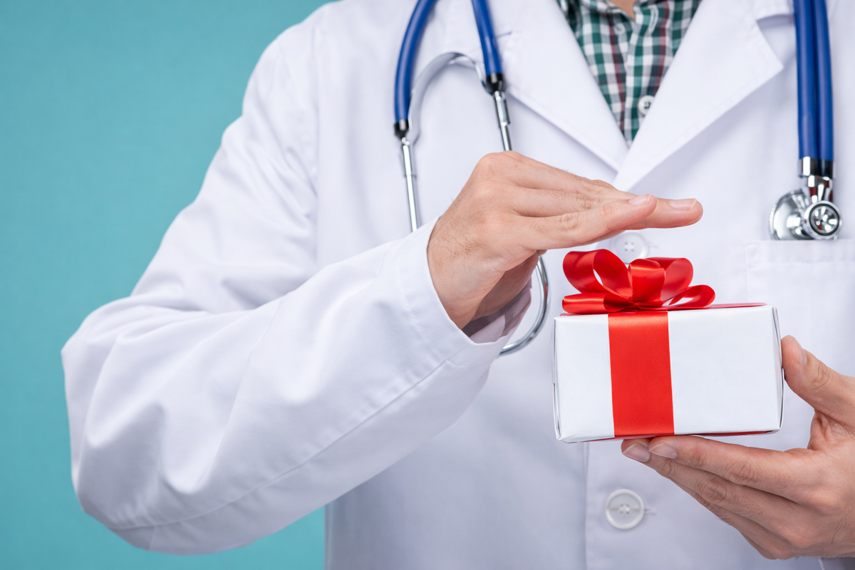 15 Thoughtful Doctor Gift Ideas to Say Thank You — Panvola